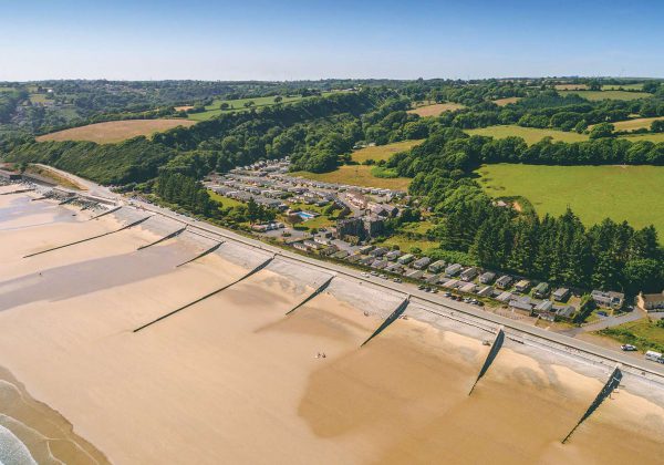 Pembrokeshire Holiday Cottages | Amroth Castle Holiday Park