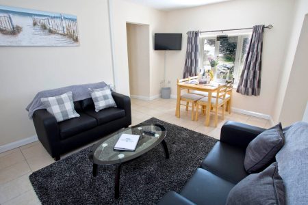 Pembrokeshire Self-catering Accommodation | Amroth Castle Holiday Park