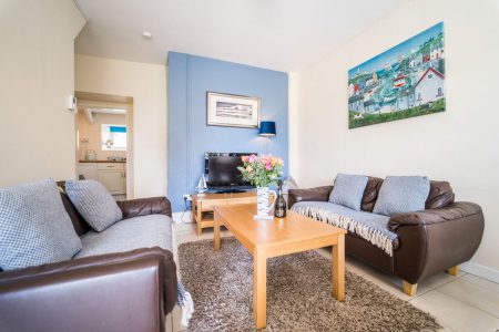 Pembrokeshire Self-catering Accommodation | Amroth Castle Holiday Park