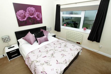 Pembrokeshire Self-catering Accommodation | Amroth Castle Holiday Park